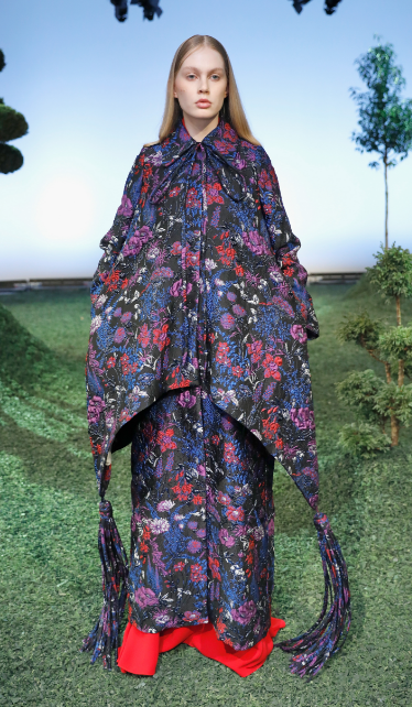 SAFETY PLAY AT FASHION WEEK – Safety Play